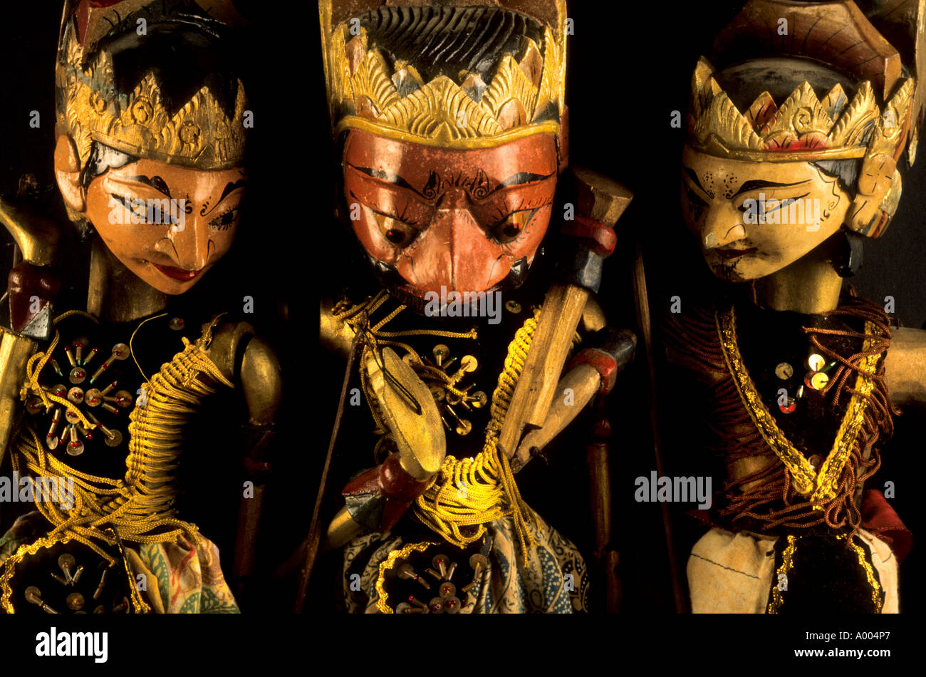 Indonesia bali puppet puppets doll dolls show Stock Photo - Alamy