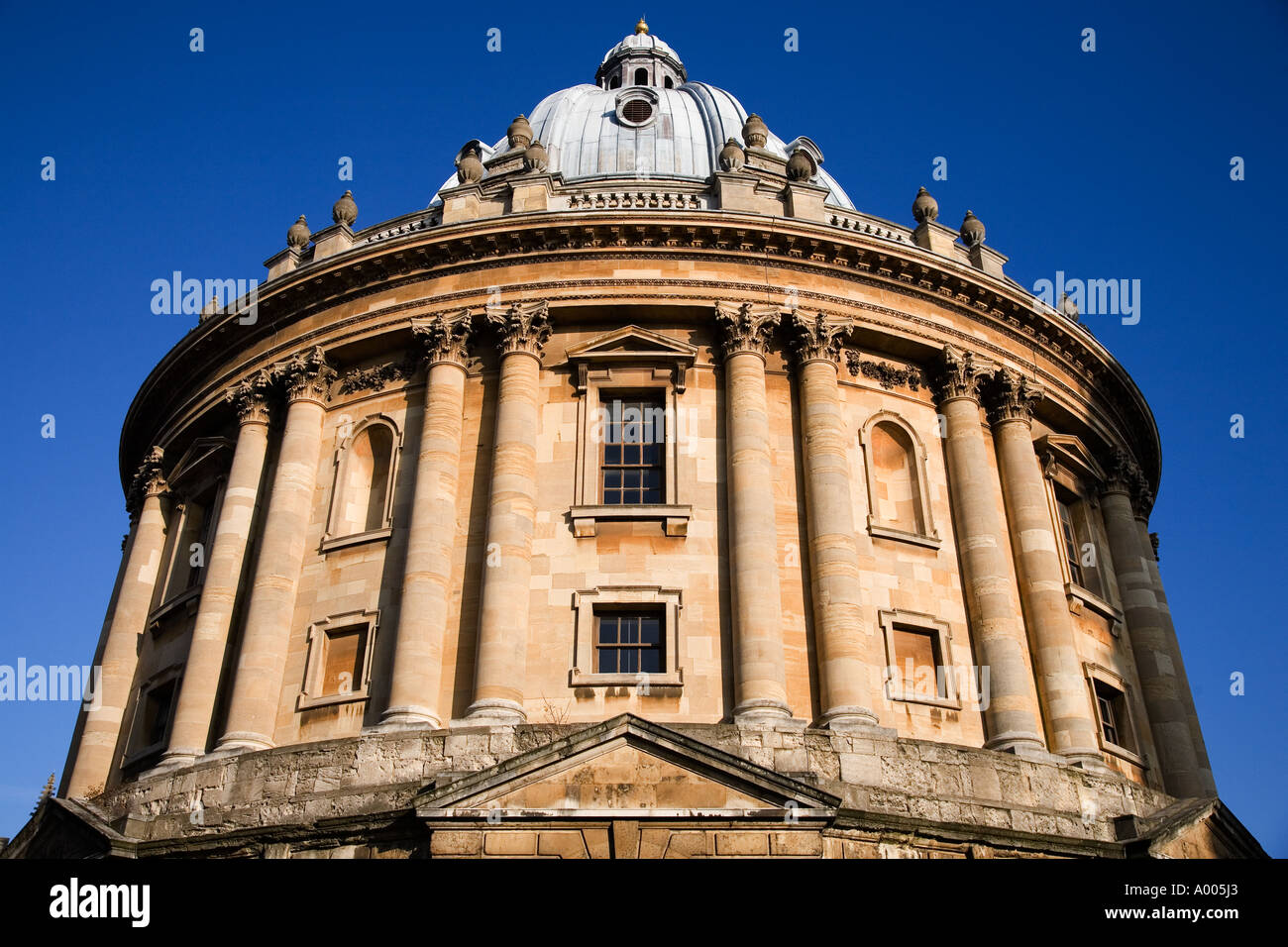 Facade of Radcliffe Camera Oxford- winter evening Stock Photo - Alamy