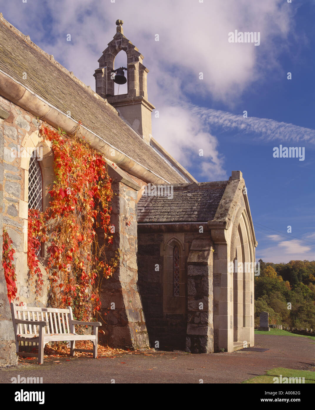 Religious building stirlingshire hi-res stock photography and images ...