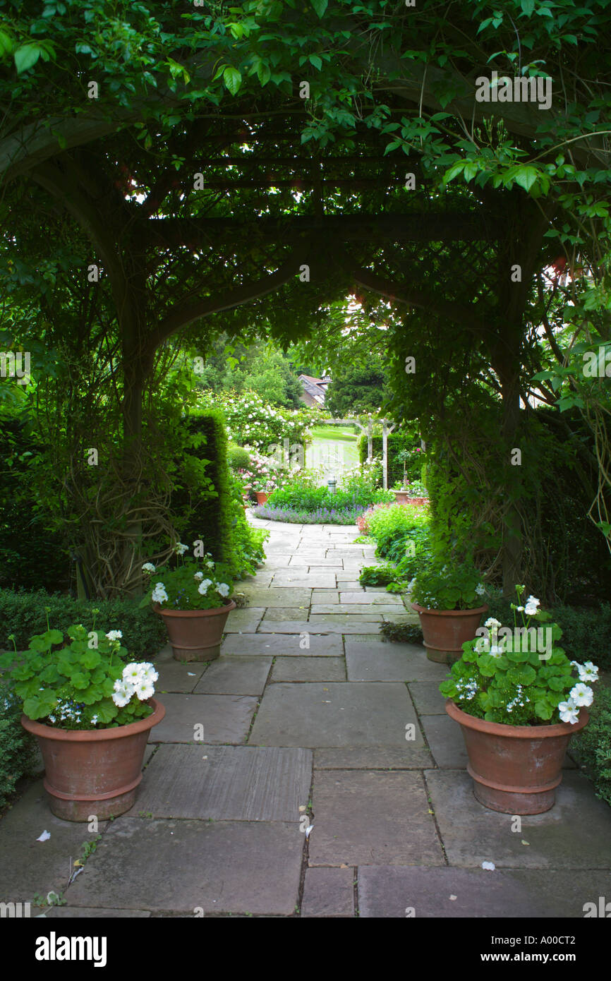 Arbour uk hi-res stock photography and images - Alamy