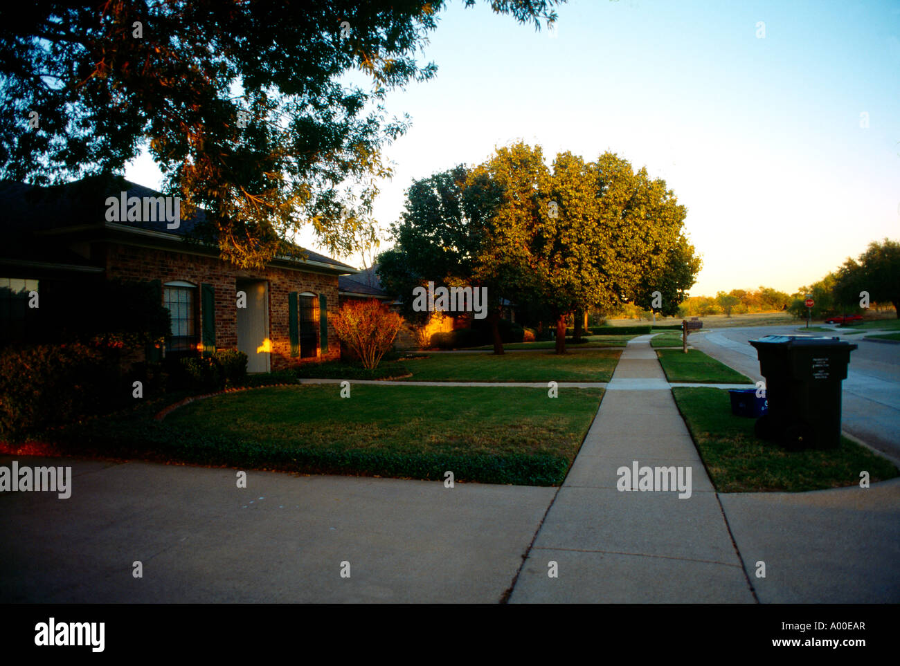 Texas houses hi-res stock photography and images - Alamy
