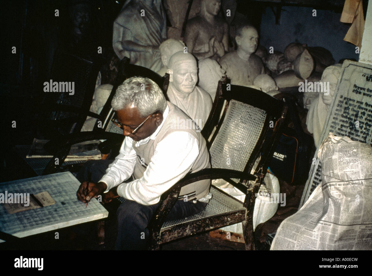 Sculptors workshop hi-res stock photography and images - Alamy