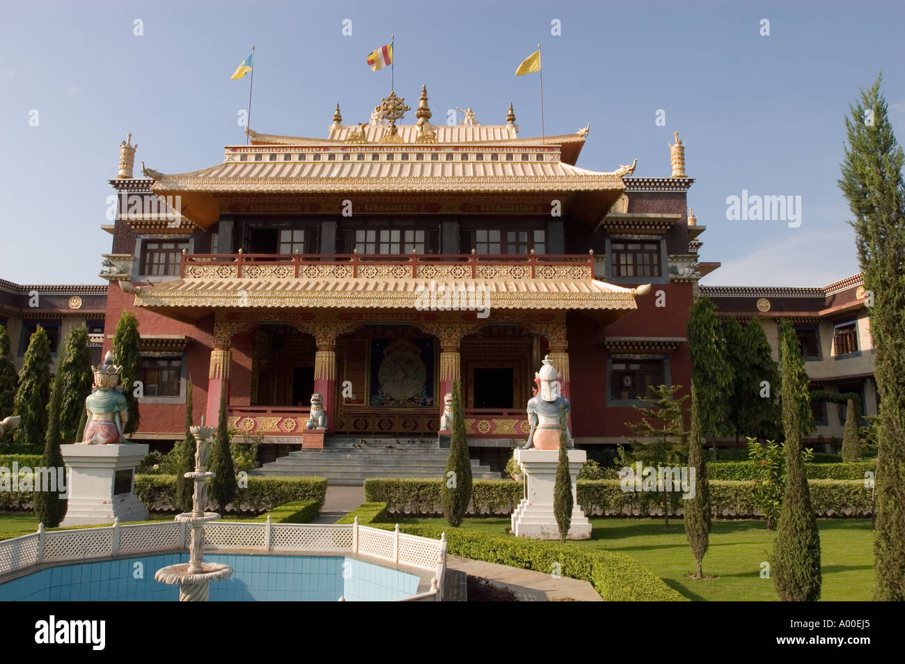 Vajra Vidhaya Institute and monastery Tibetan Buddhism Sarnath Varanasi ...
