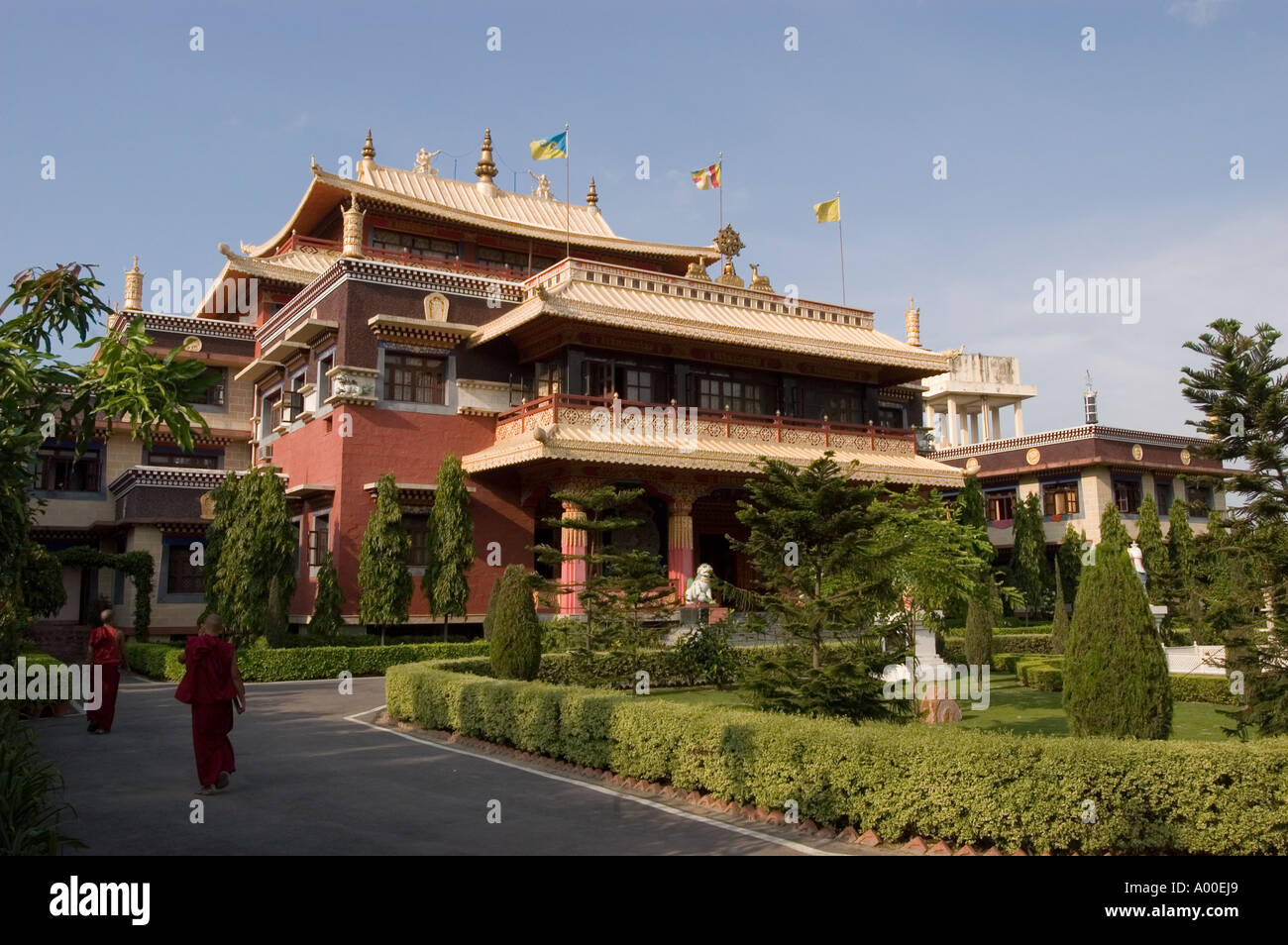Vajra Vidhaya Institute and monastery Tibetan Buddhism Sarnath Varanasi ...