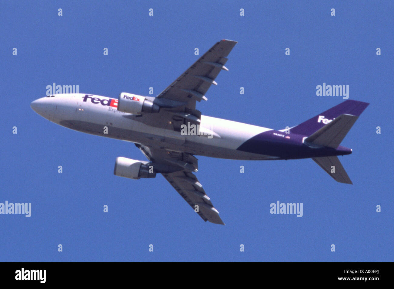 Airbus A310 operated by Federal Express departing RAF Fairford Stock ...