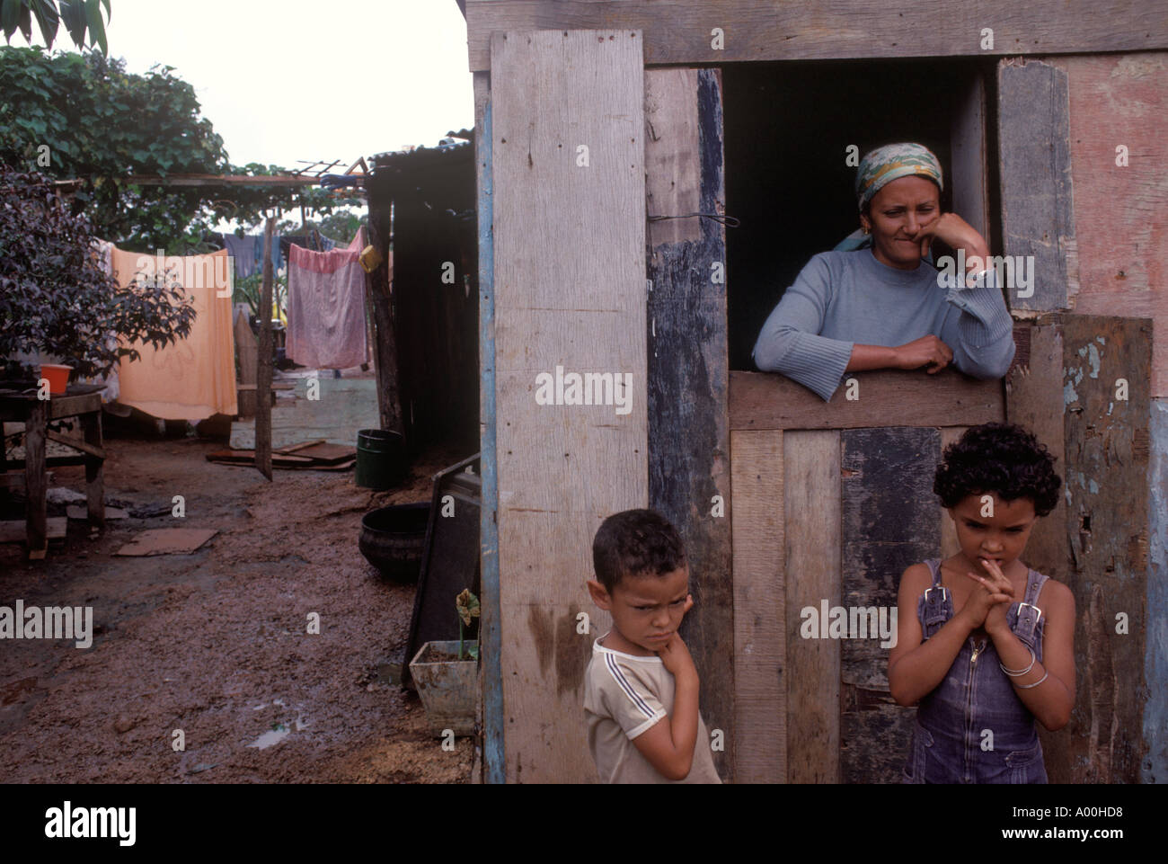 Children 1980s america outside hi-res stock photography and images - Alamy