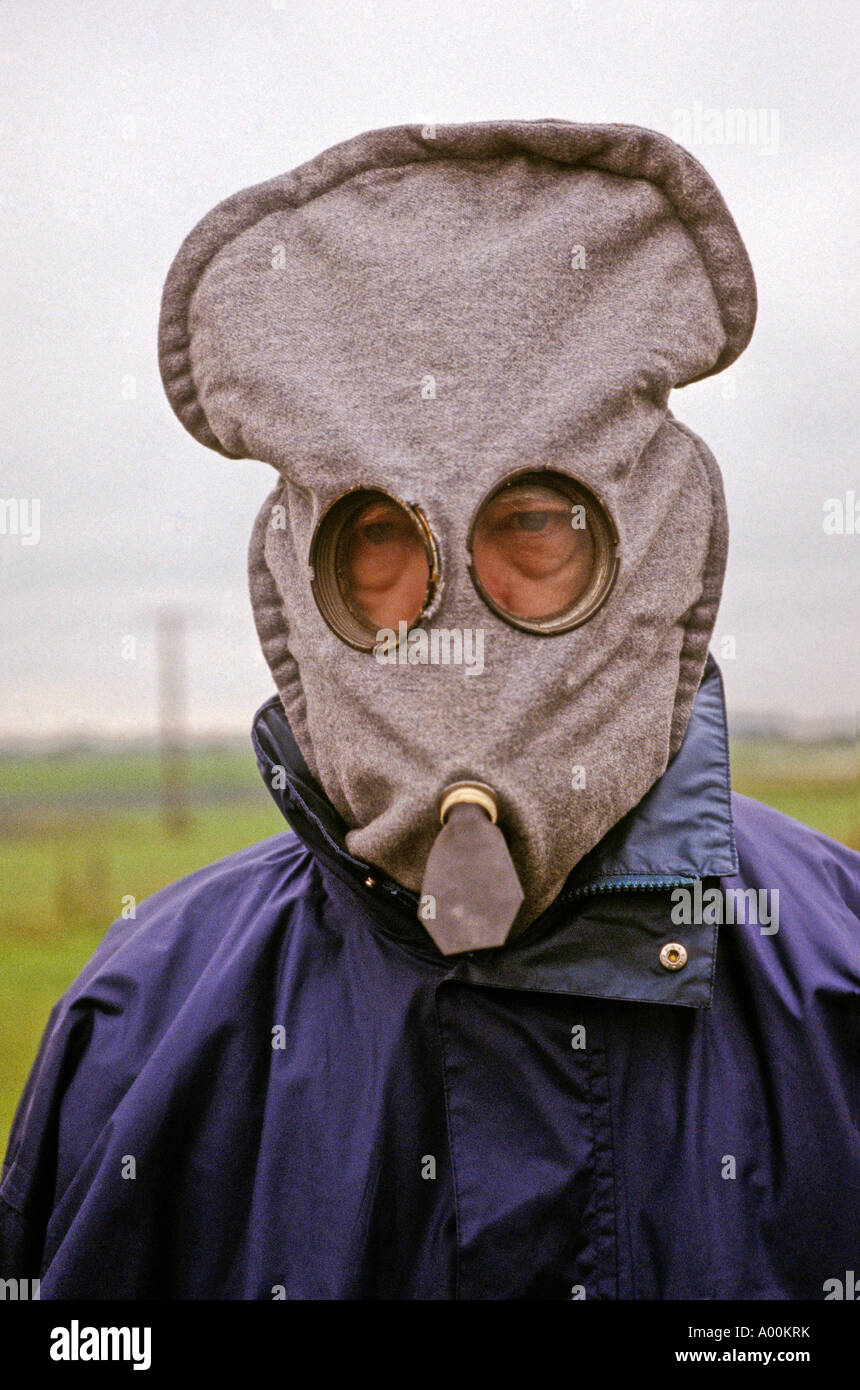 British gas mask hi-res stock photography and images - Alamy
