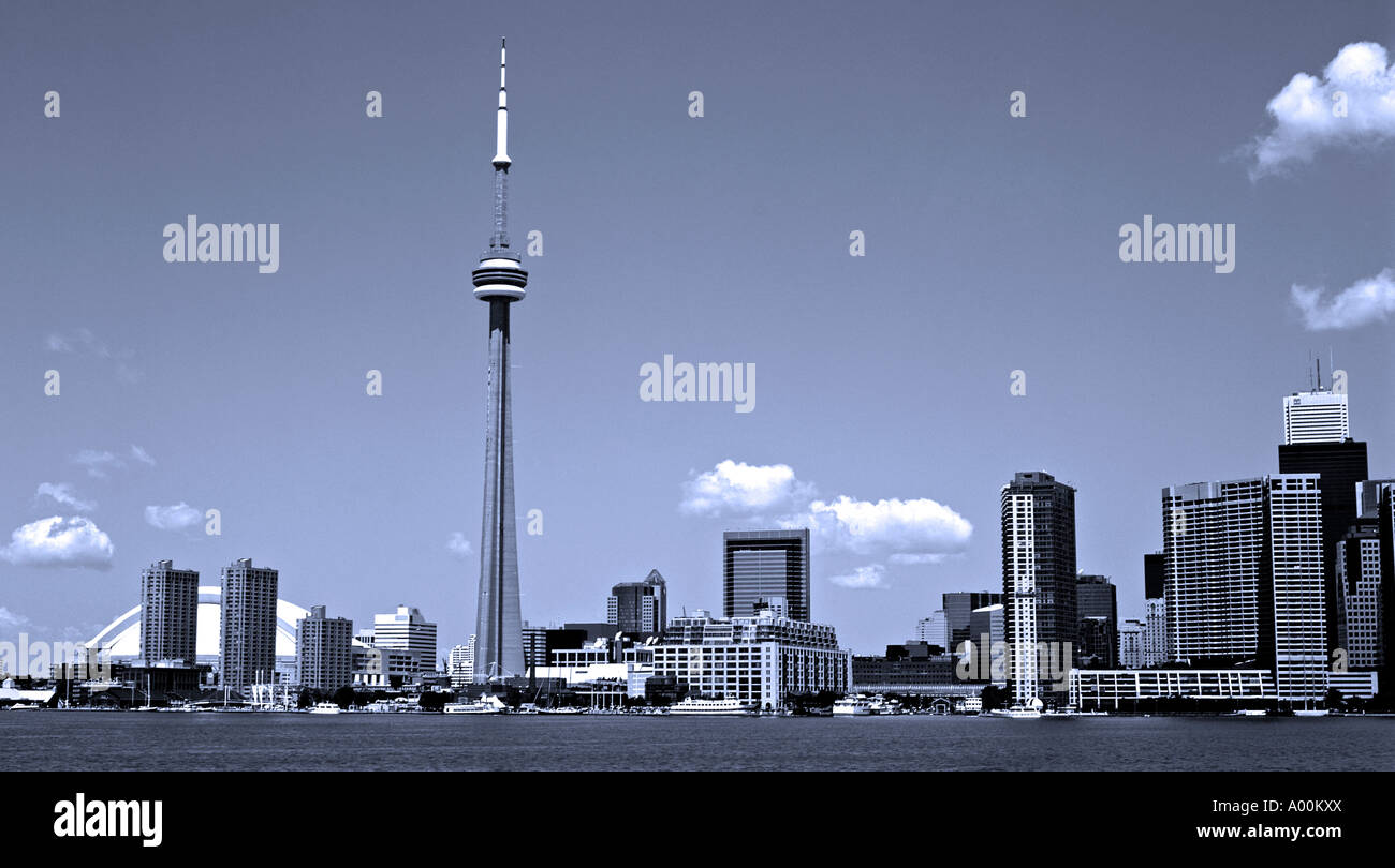DAYTIME VIEW OF TORONTO SKYLINE Stock Photo - Alamy