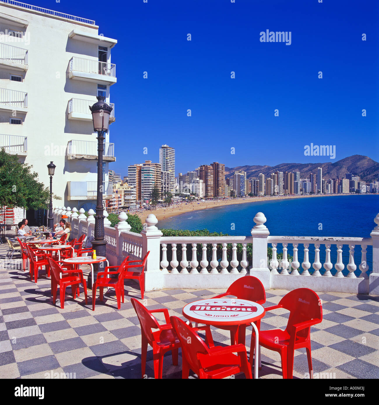 CAFE SCENE IN BENIDORM COSTA BLANCA SPAIN Stock Photo - Alamy