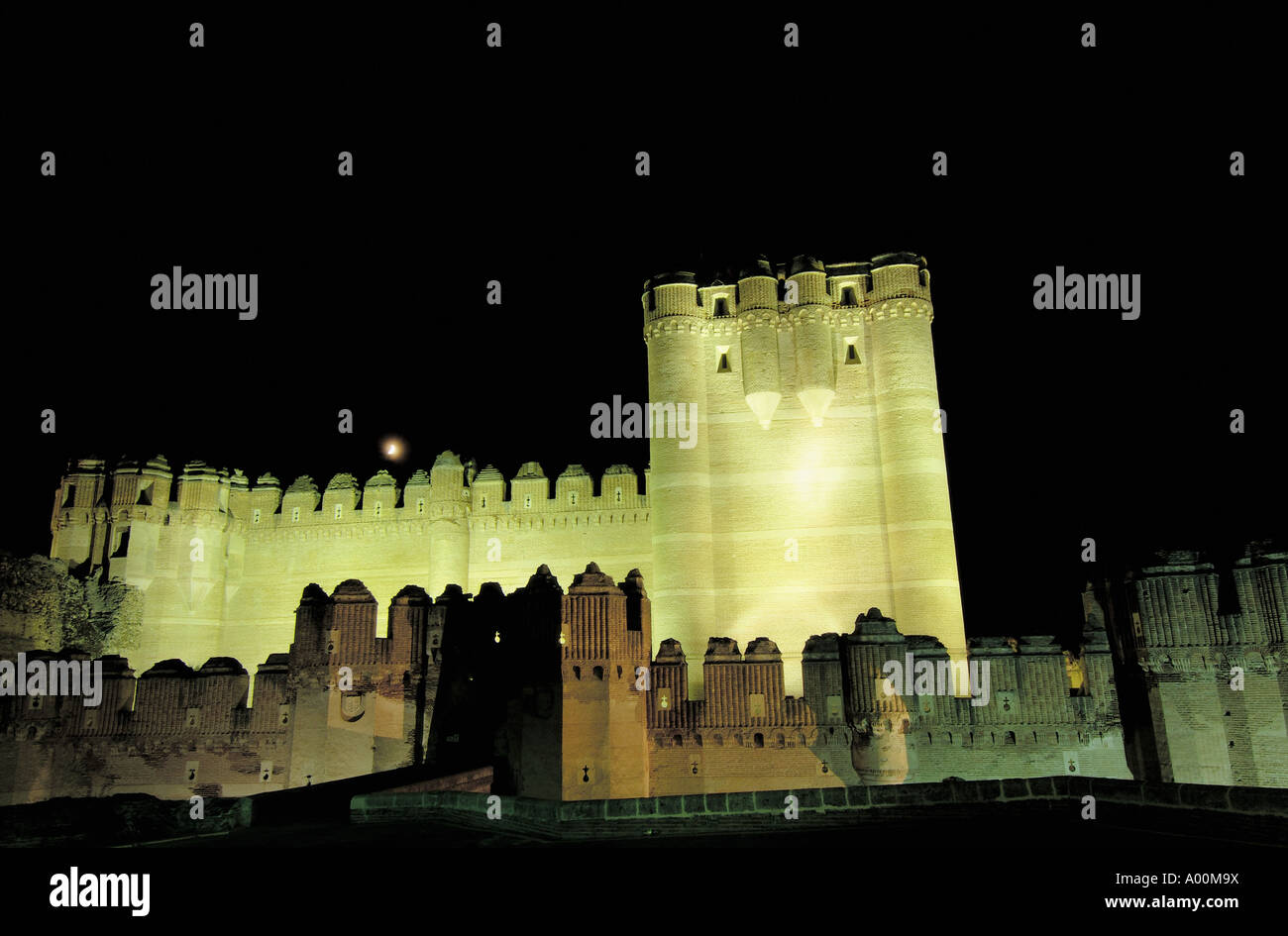 15th century castles of castile and leon hi-res stock photography and ...