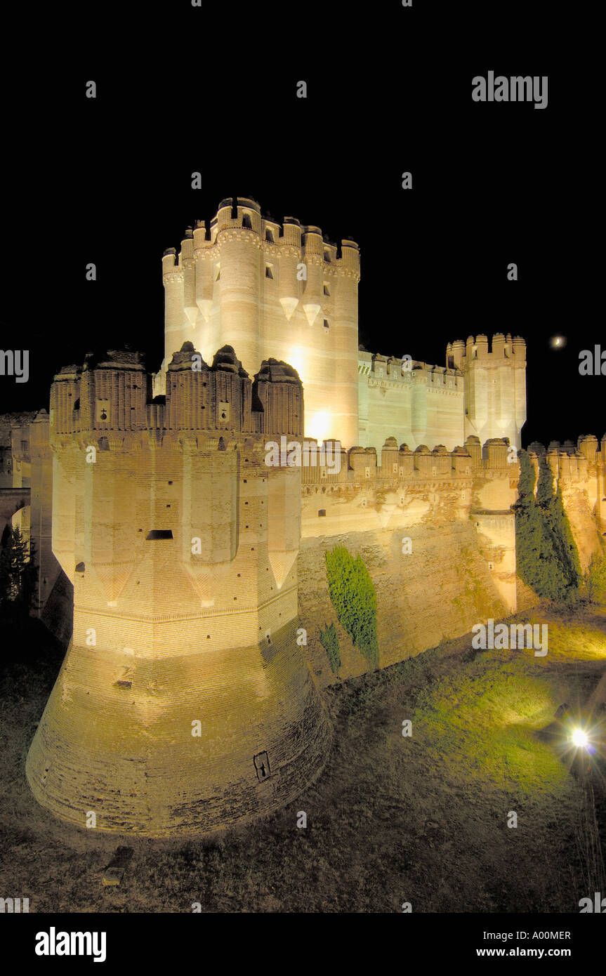 15th century castles of castile and leon hi-res stock photography and ...