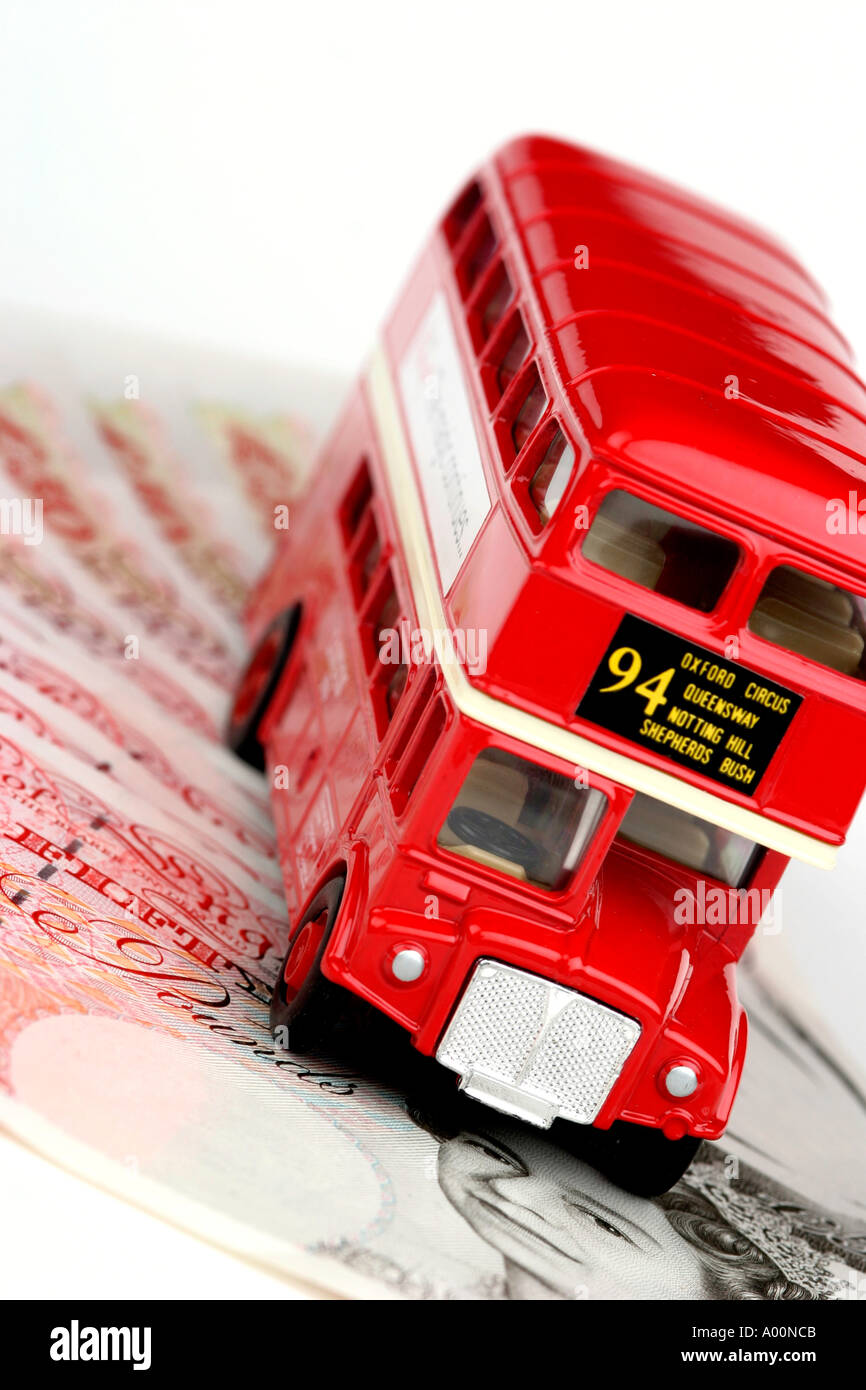 Bus fare money hi-res stock photography and images - Alamy