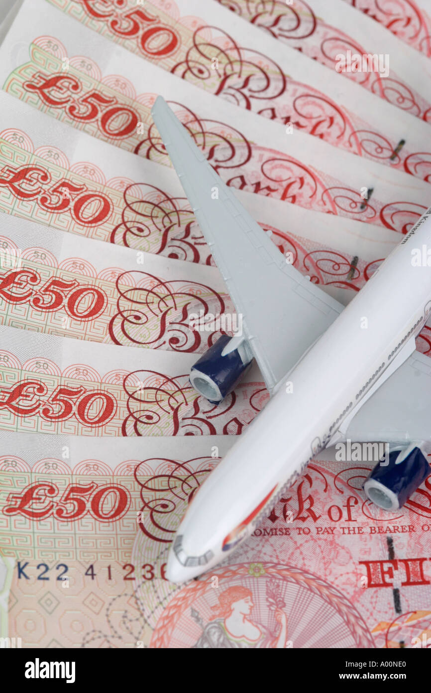 Flying pound notes hi-res stock photography and images - Alamy