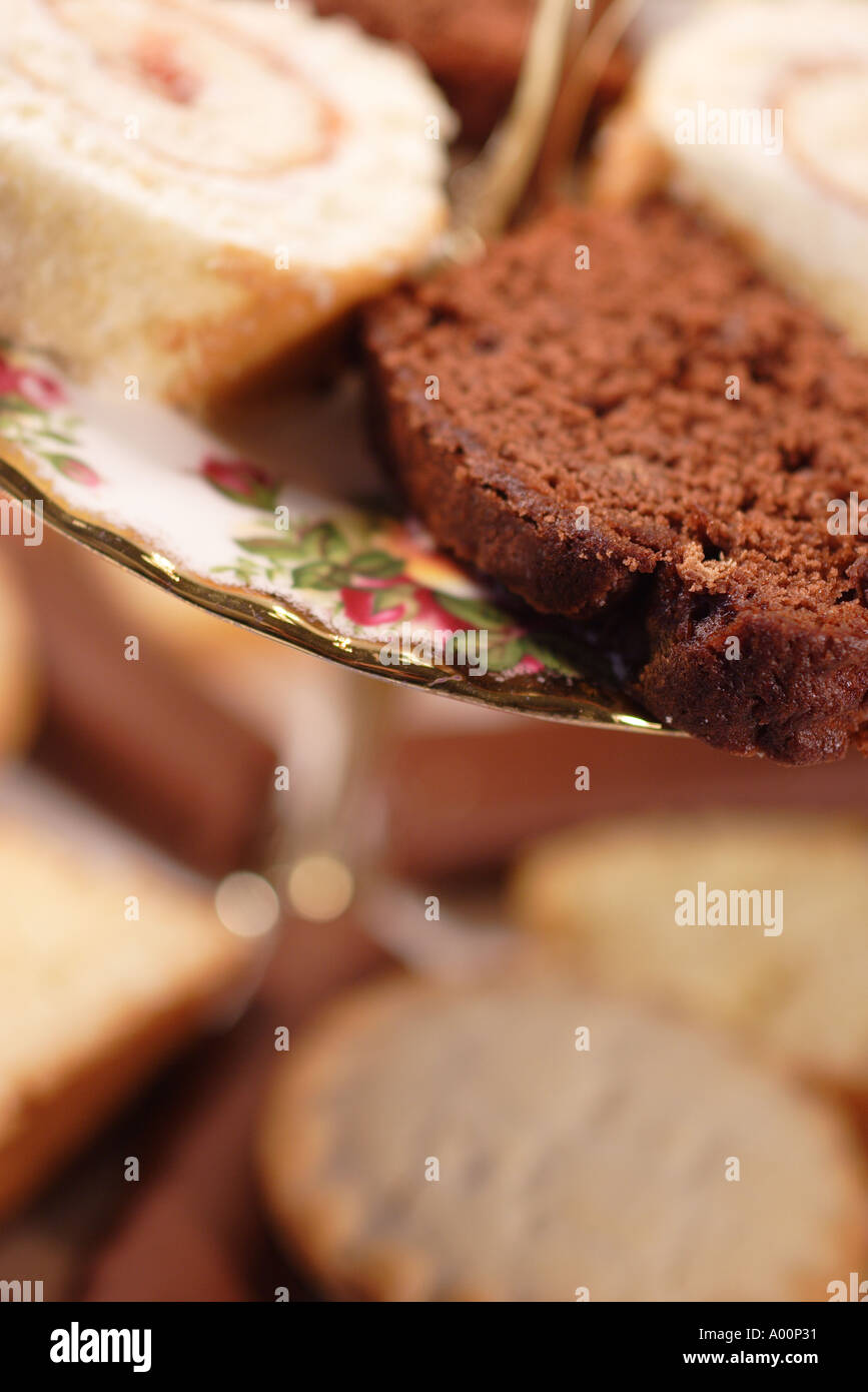 cakes on cake stand Stock Photo - Alamy