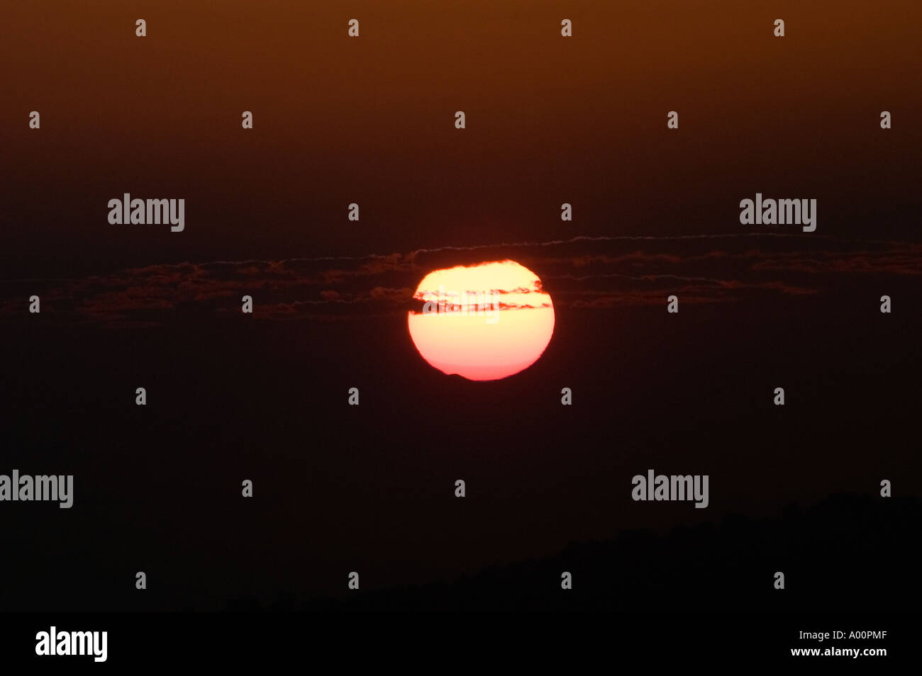 British town roof sunset hi-res stock photography and images - Alamy