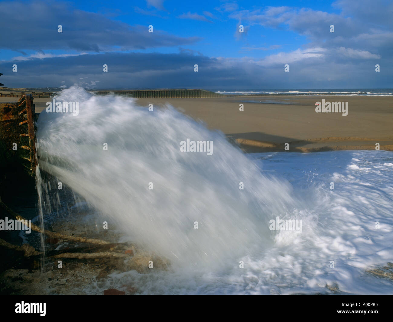 Pollution pouring into North Sea. England Stock Photo - Alamy