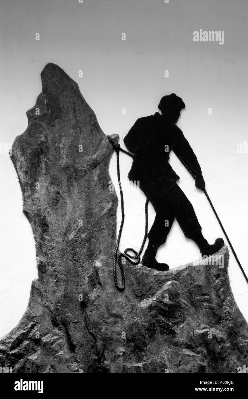 Expedition mountaineering Black and White Stock Photos & Images - Alamy