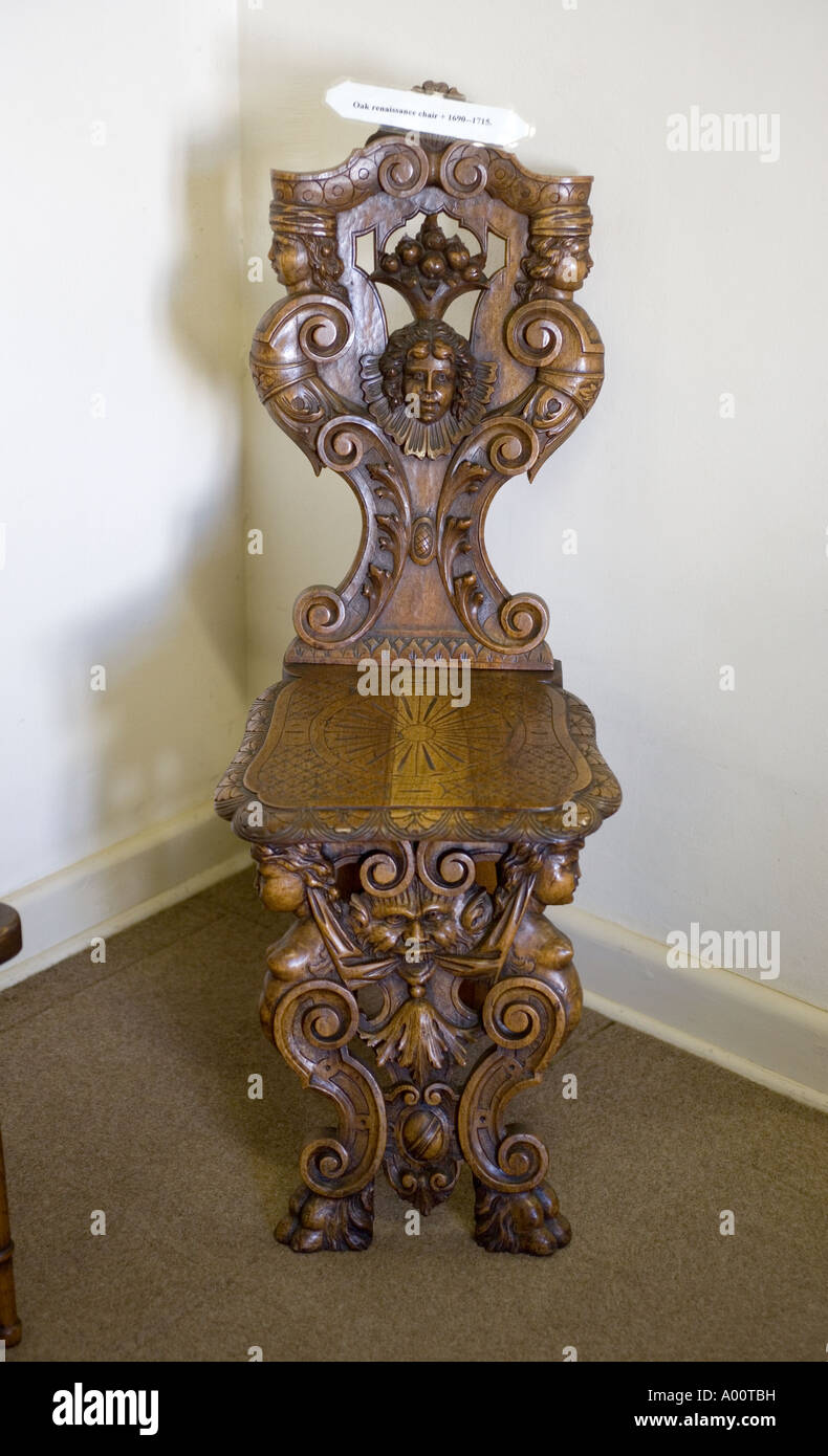 Renaissance chair hi-res stock photography and images - Alamy