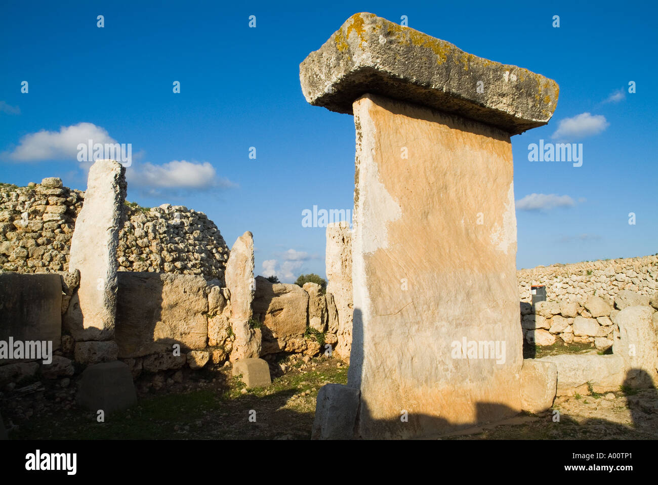 dh Taula of Trepuco TREPUCO MENORCA Prehistoric Talayotic Taula stone ...