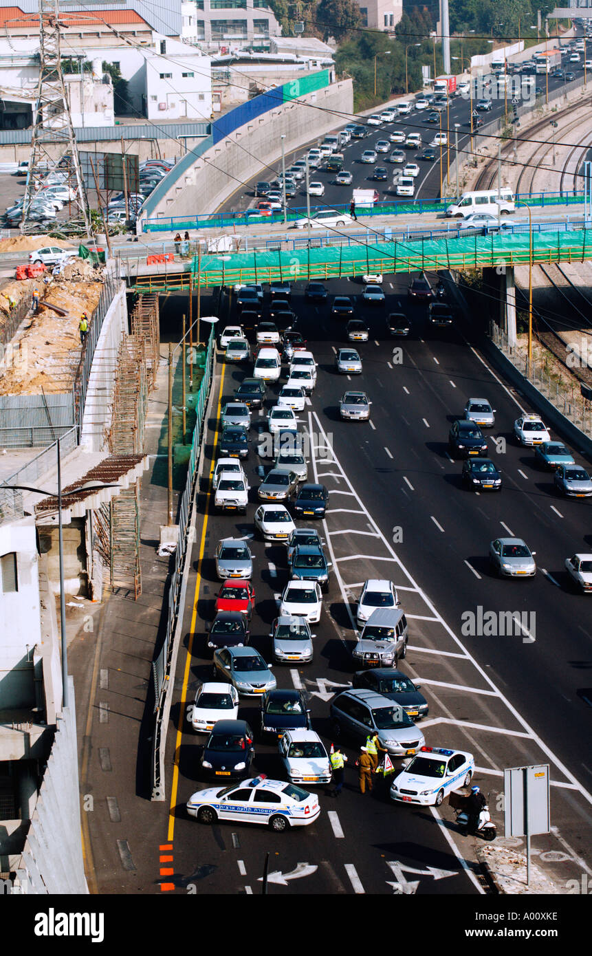During a fire drill at the Azrieli towers the police block off traffic ...