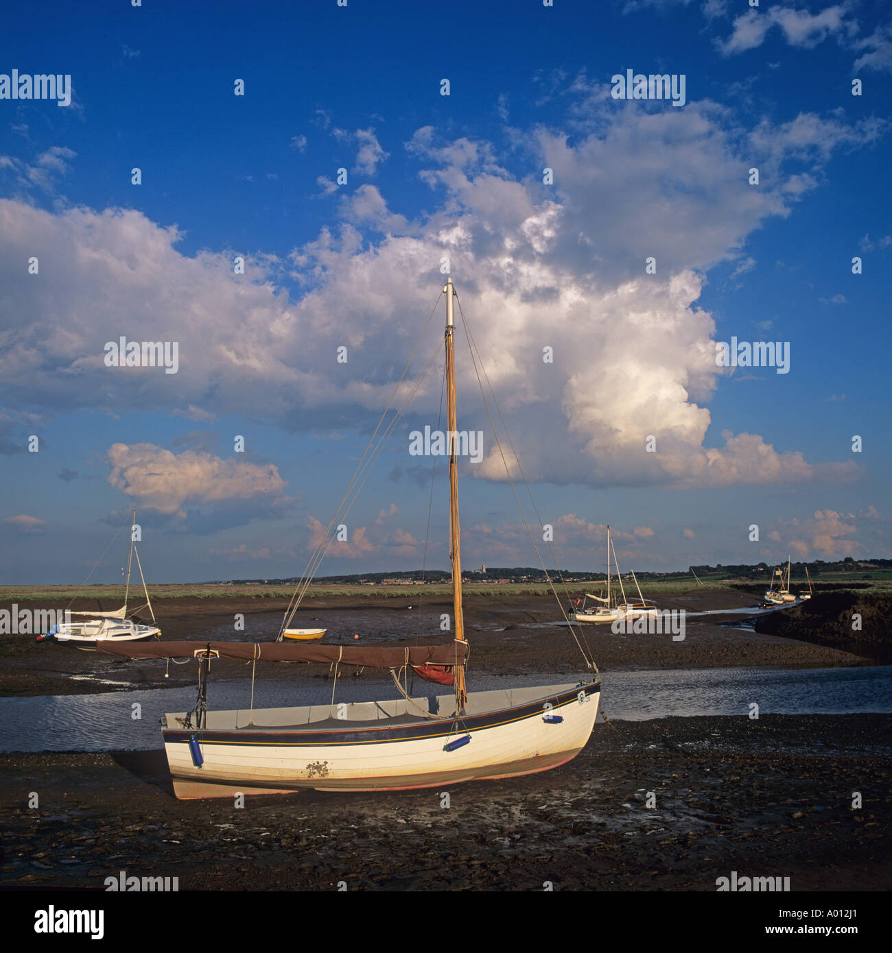 Crab boat morston quay norfolk hi-res stock photography and images - Alamy