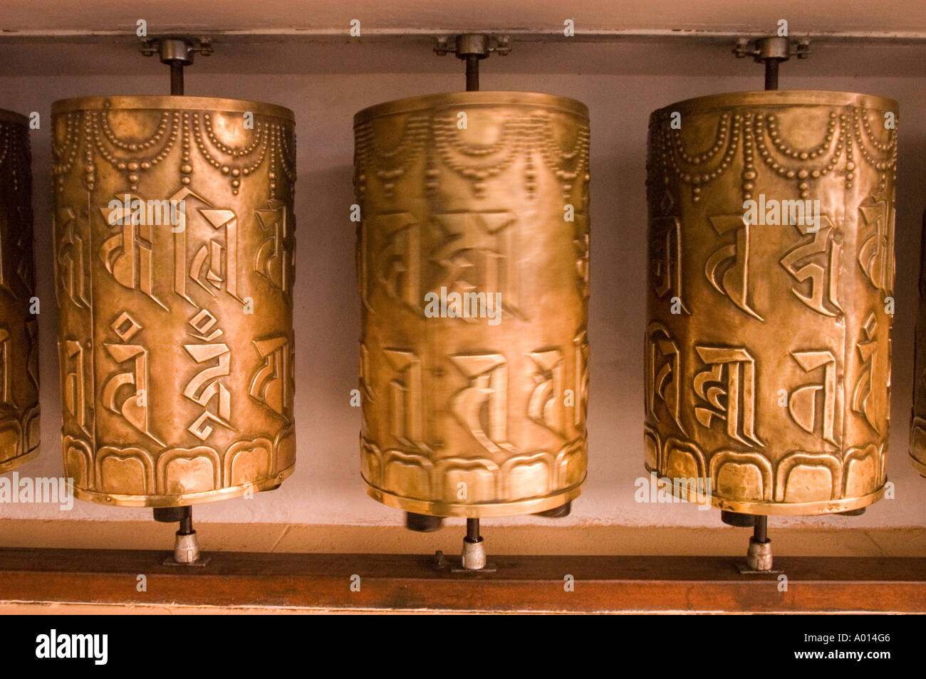 Three wheels temple hi-res stock photography and images - Alamy