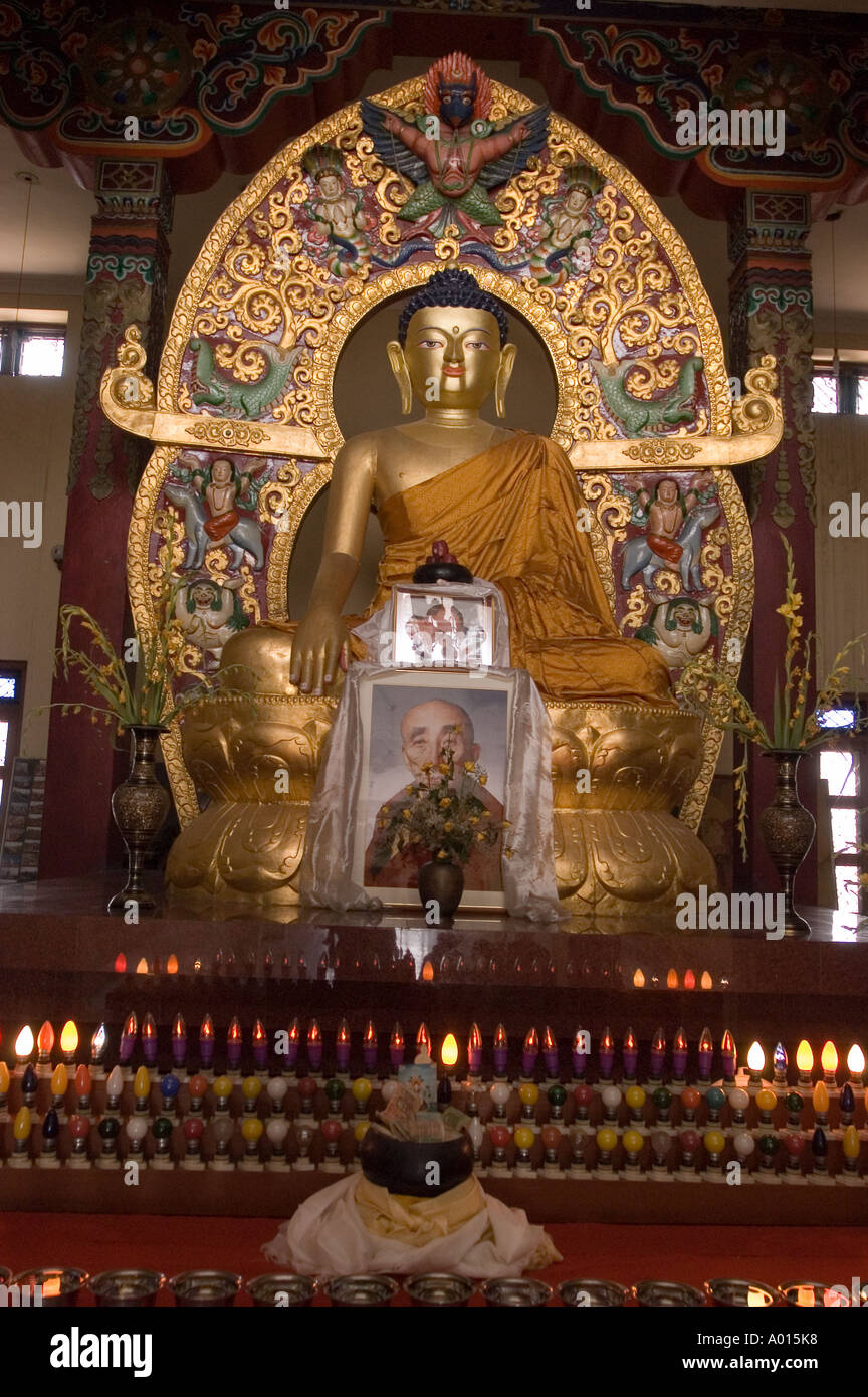 Metal Buddha statue in Ladakh Vihar Buddhist monastery in New Delhi ...