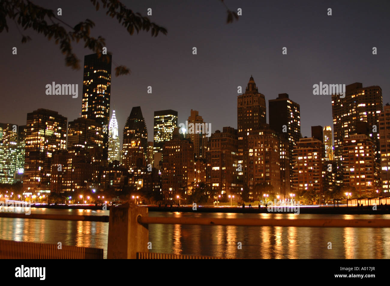NYC Night view from Roosevelt Island over looking Midtown Manhattan ...