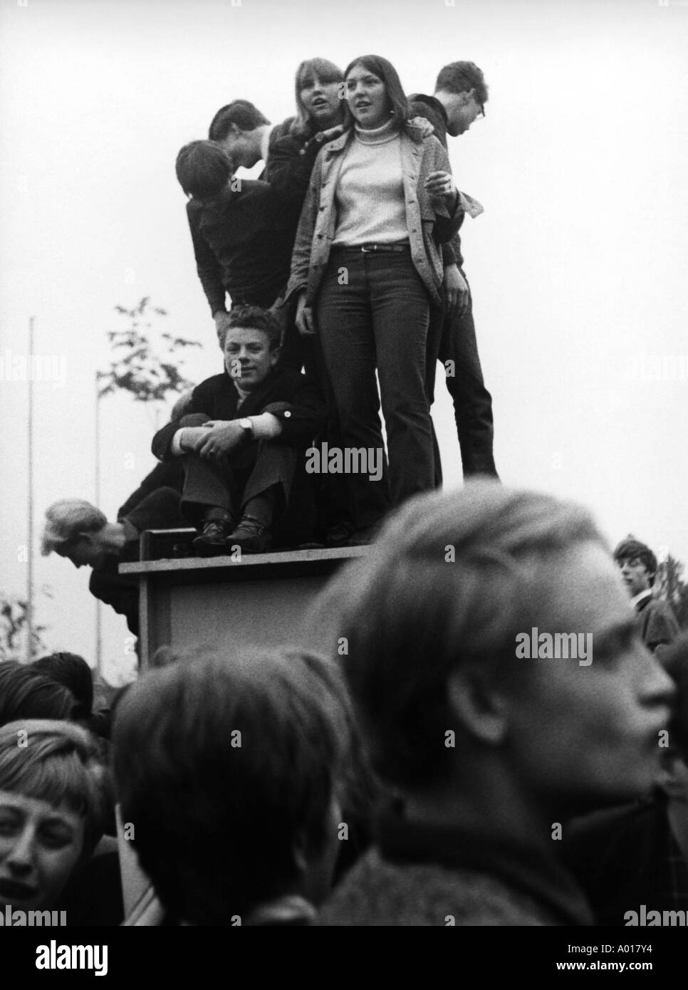 Beatles 1960 concert hi-res stock photography and images - Alamy