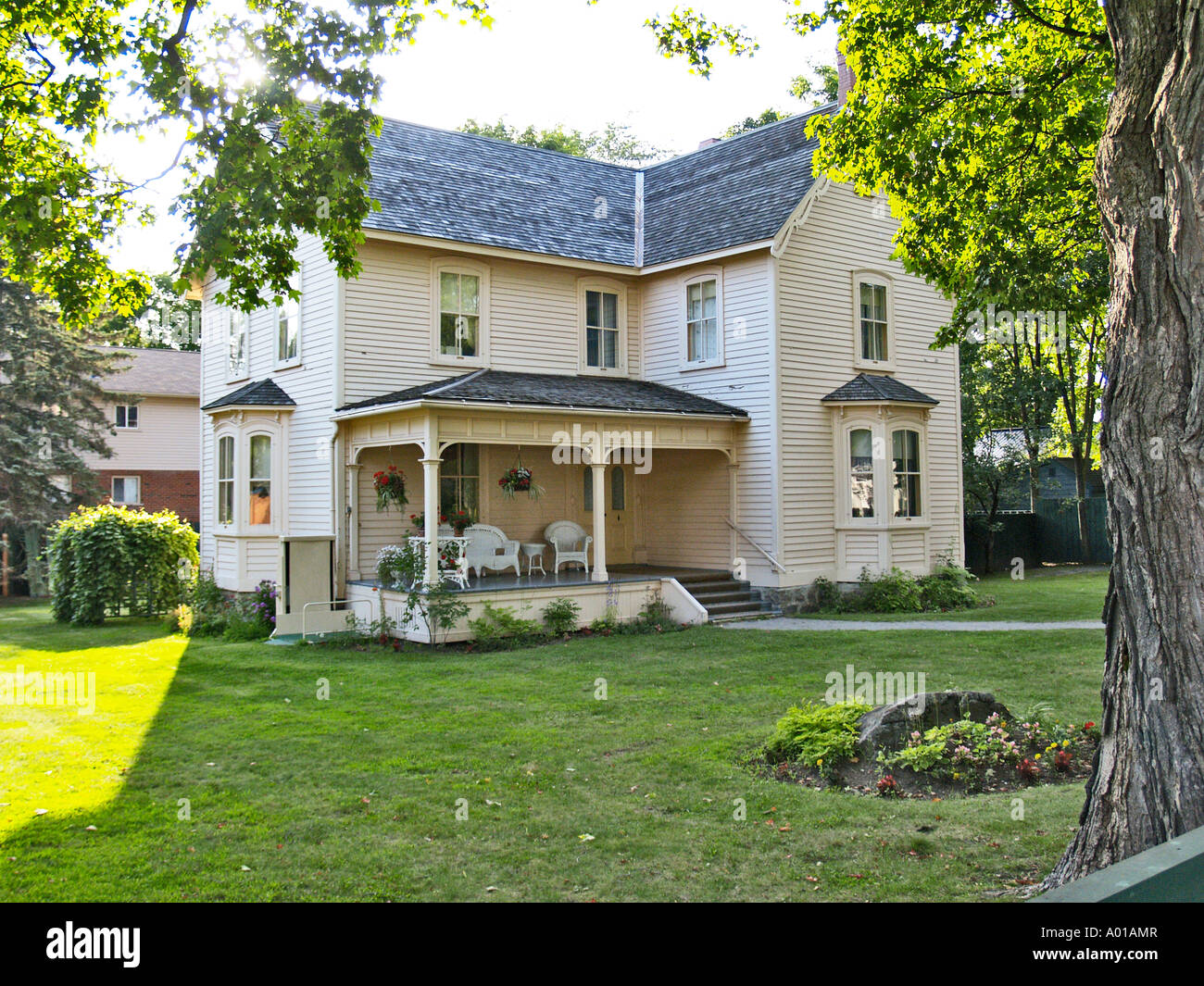 Henry norman bethune hi-res stock photography and images - Alamy