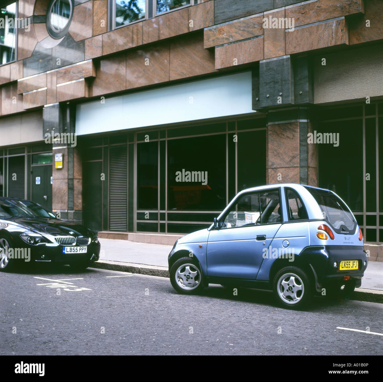 Micro electric vehicle hi-res stock photography and images - Alamy