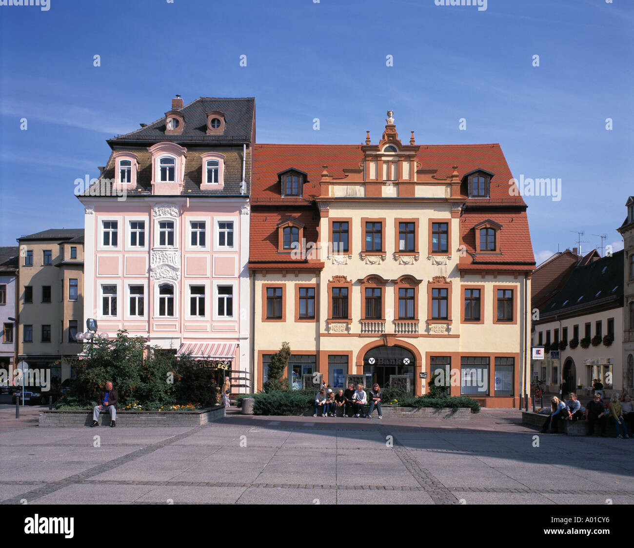 Marktplatz und Buergerhaeuser in Borna, Sachsen Stock Photo - Alamy