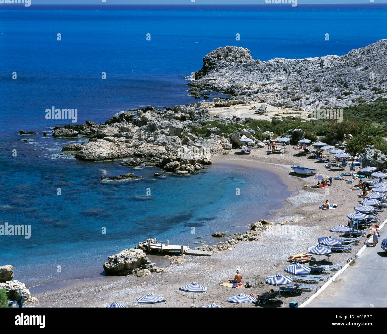 Ladiko-Bucht, Badebucht, Meeresbucht, Badestrand, Felsenkueste ...