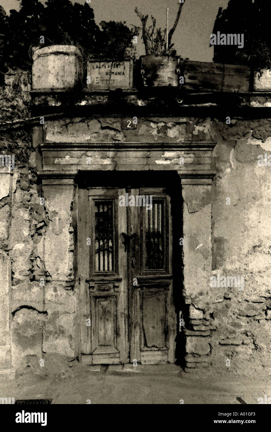 Entrance to old Athens Courtyard Stock Photo - Alamy