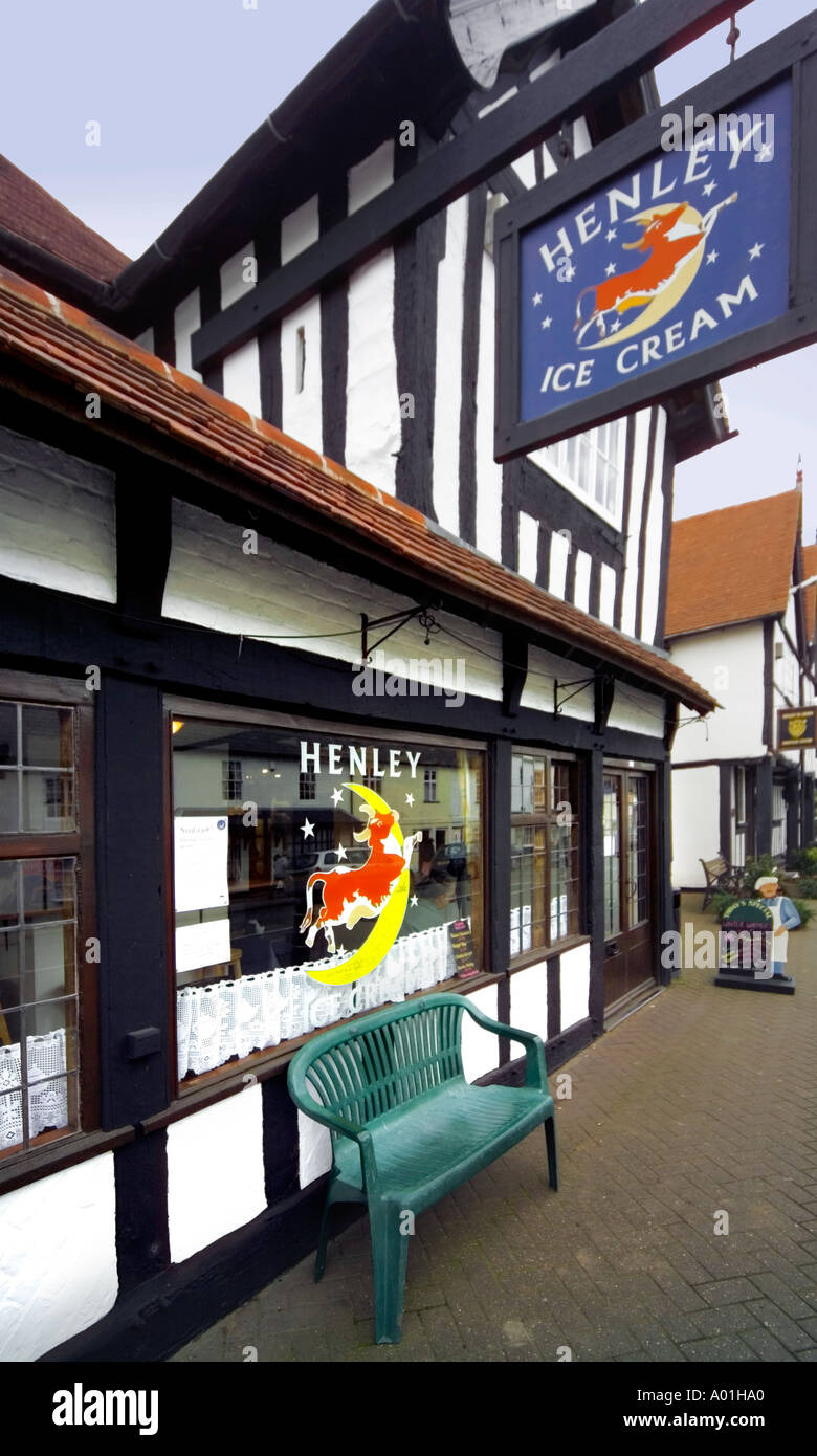 Henley in arden ice cream hi-res stock photography and images - Alamy