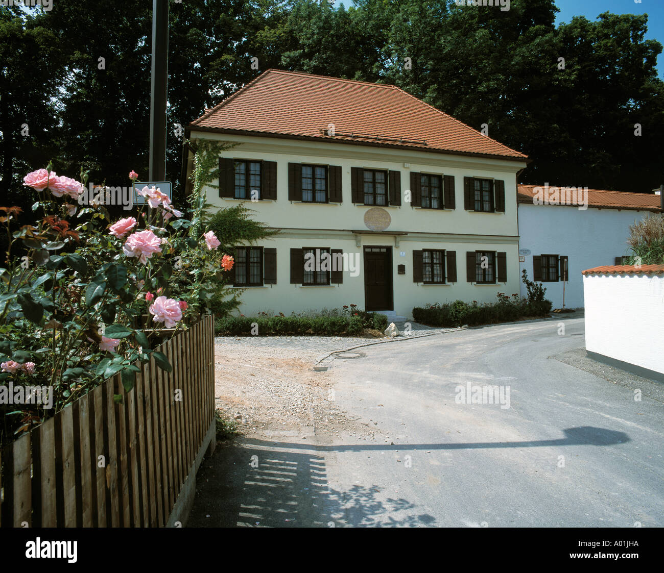 Geburtshaus von Franz von Lenbach, Lenbach-Museum, Schrobenhausen, Paar ...