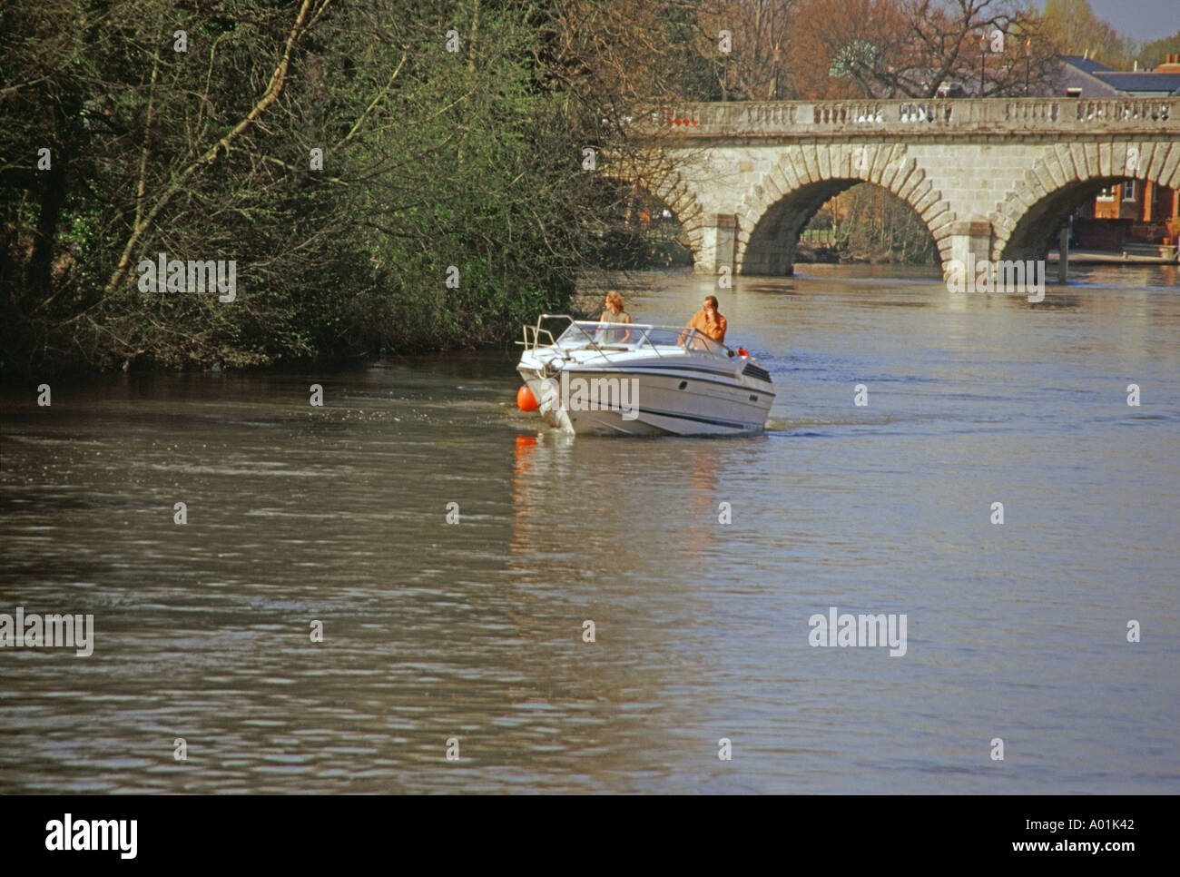england home counties thames valley river thames MAIDENHEAD Stock Photo ...
