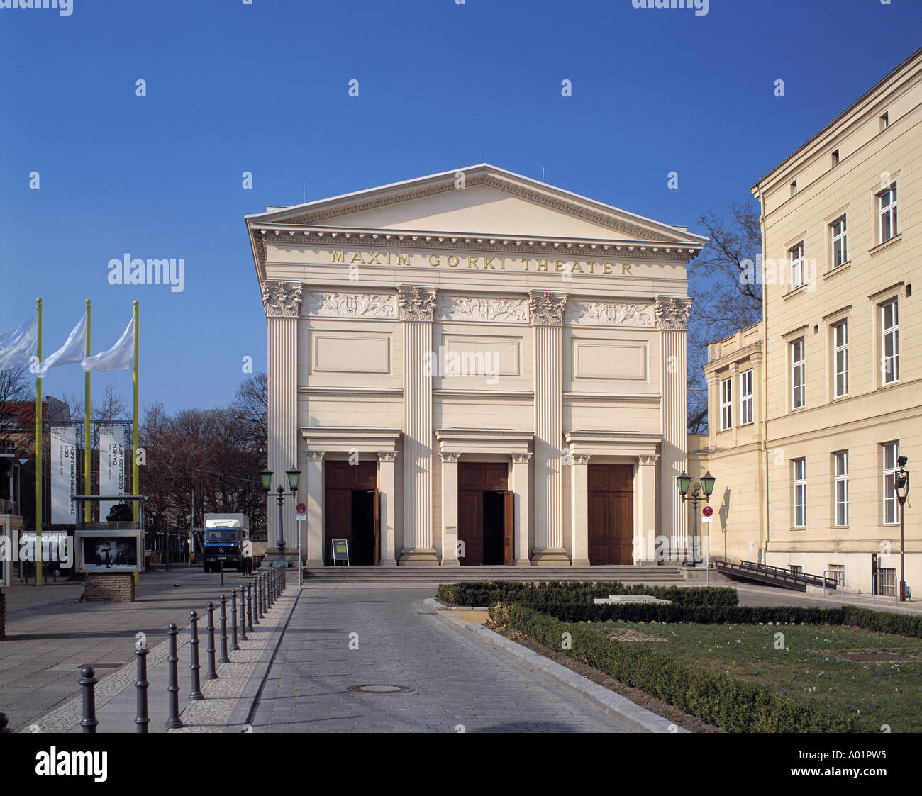 Maxim Gorki Theater, Klassizismus, Architekt und Baumeister Ottmer ...