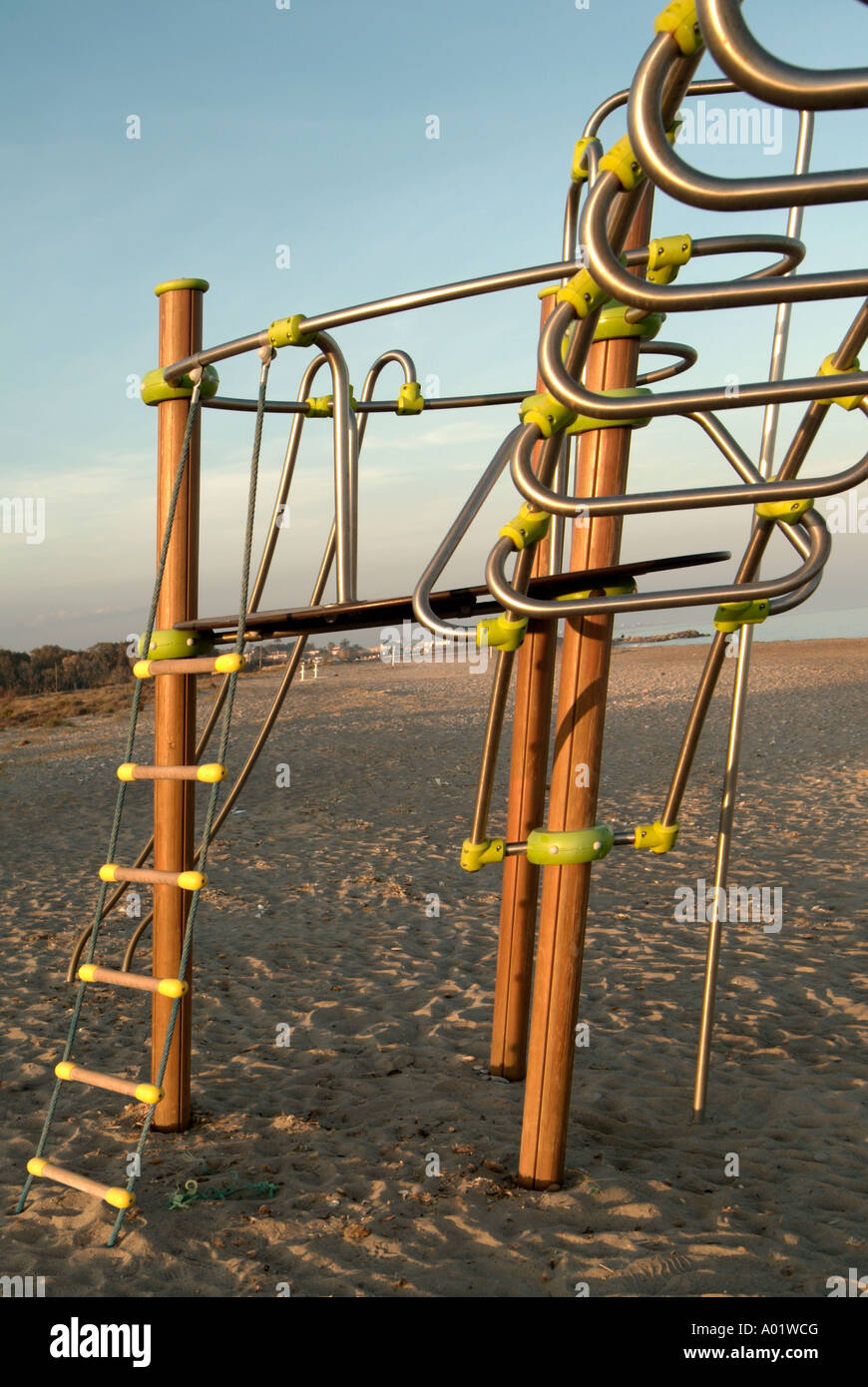 No people plaything beach hi-res stock photography and images - Alamy