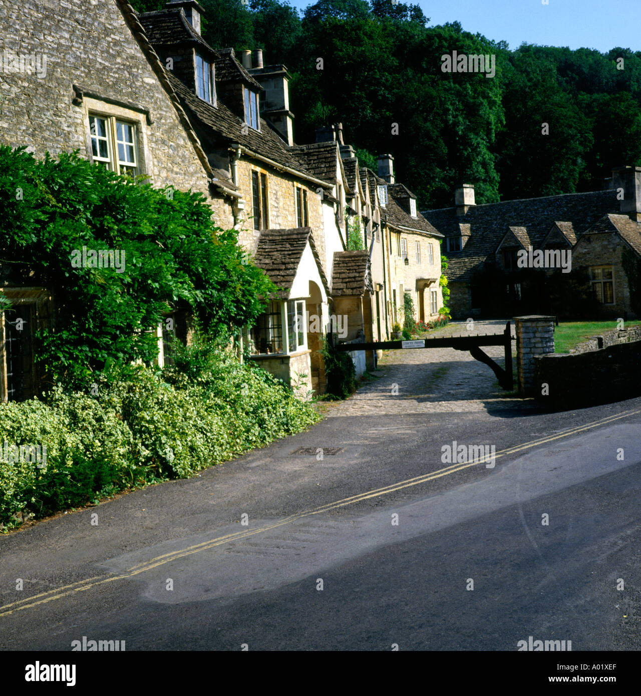 Old cottages Castle Combe Wiltshire England Stock Photo - Alamy