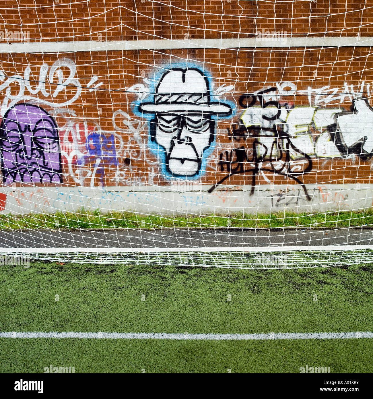 Graffiti mural on wall inner hi-res stock photography and images - Alamy