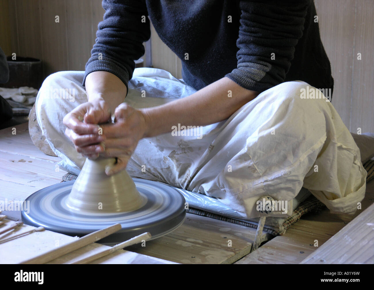 Pottery craftsman. Kanazawa. Ishikawa Prefecture. Japan Stock Photo - Alamy