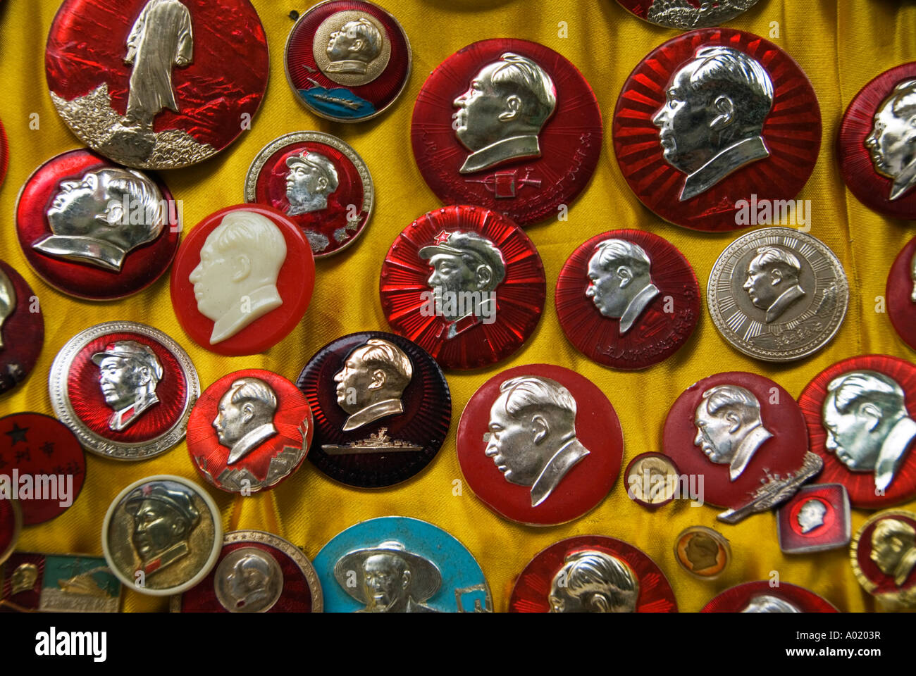 Cultural revolution era badges hi-res stock photography and images - Alamy