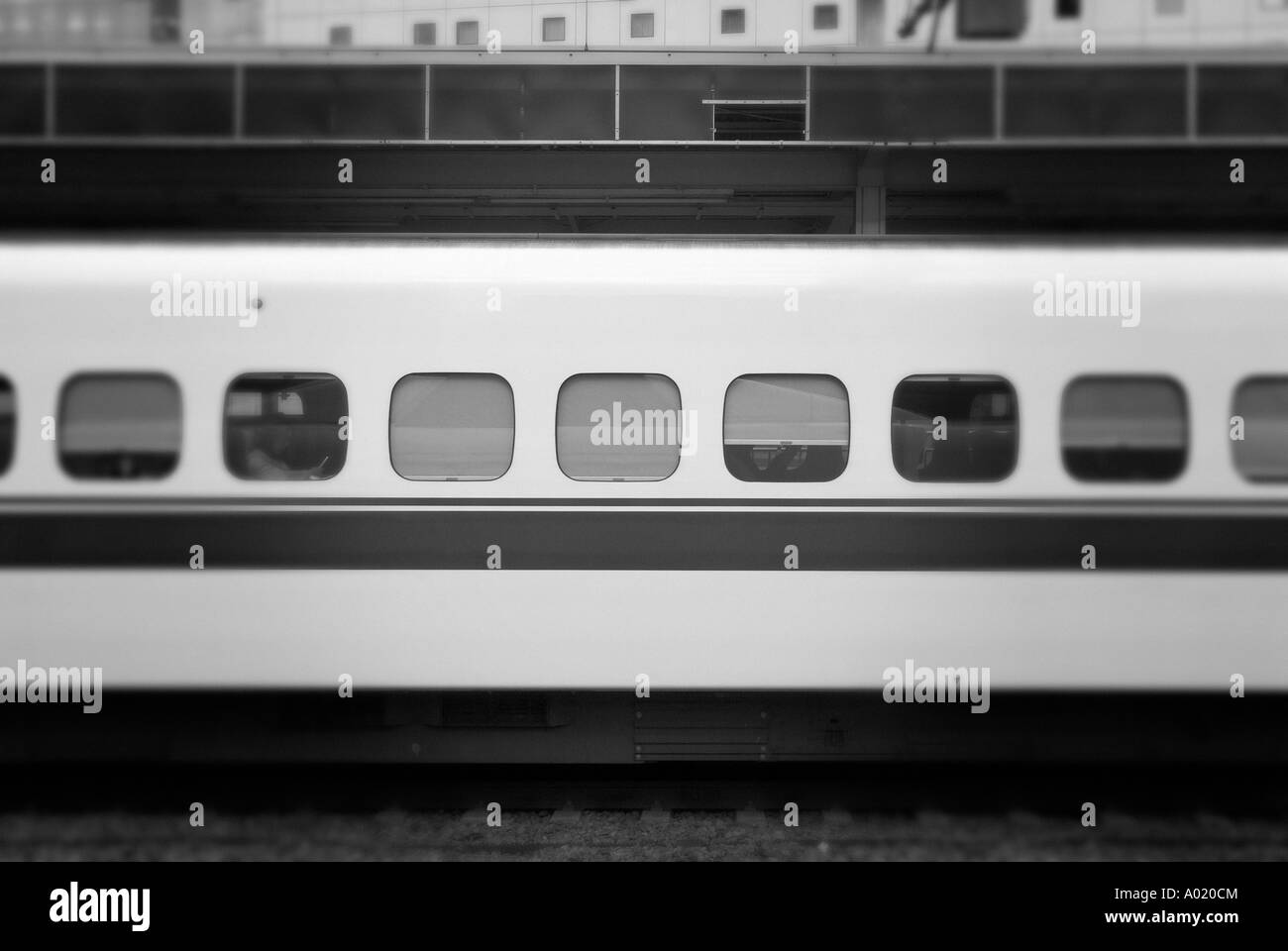 Shinkansen (bullet train). Odawara JR Station. Japan Stock Photo - Alamy