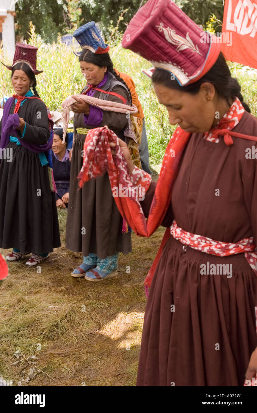 Group of Ladakhi women in traditional dress and hats Women Alliance ...