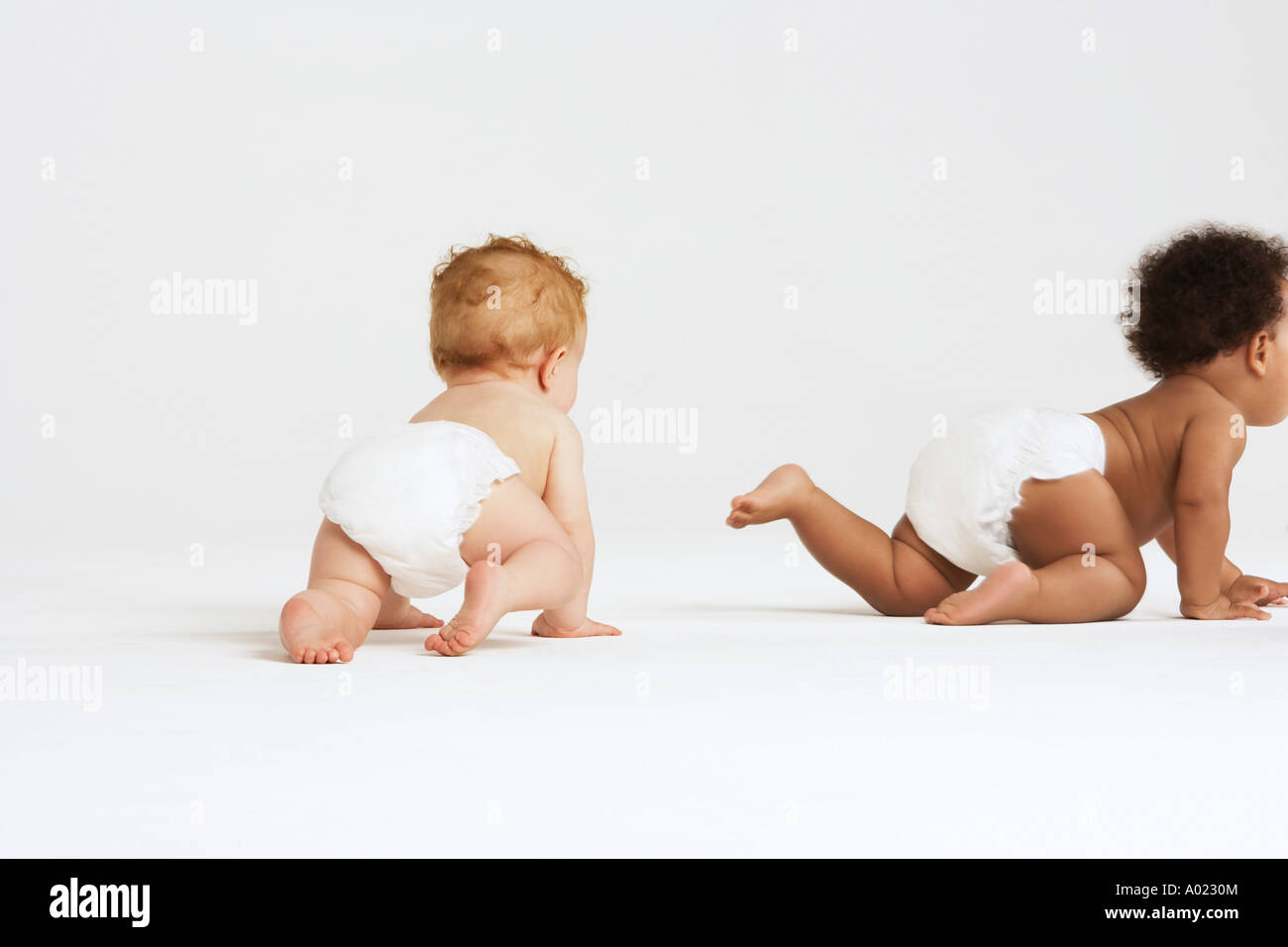 Crawling baby back view hi-res stock photography and images - Alamy