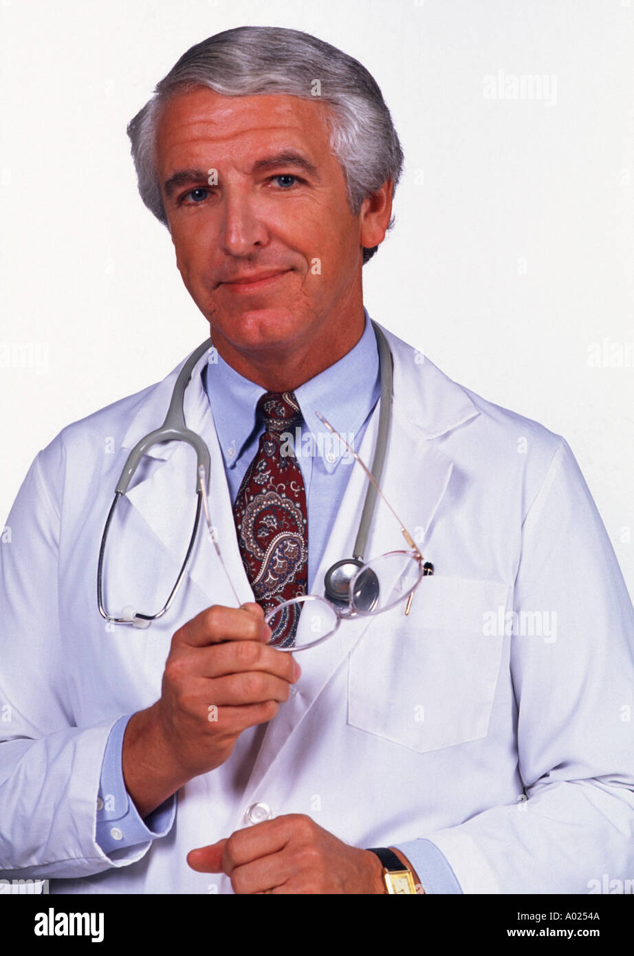 Testimonial doctor hi-res stock photography and images - Alamy