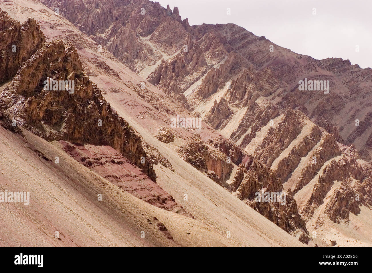 Rugged terrain sharp peaks hi-res stock photography and images - Alamy