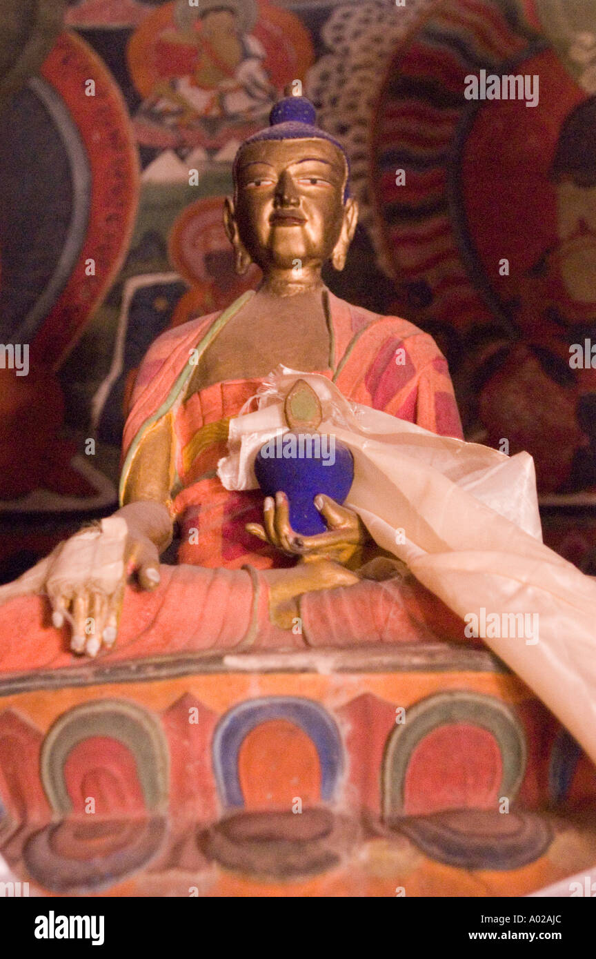 Buddha statue in Basgo Castle and Monastery endangered UNESCO site ...