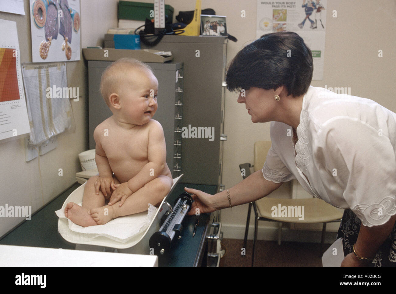 Health Visitor Baby Stock Photos & Health Visitor Baby Stock Images - Alamy
